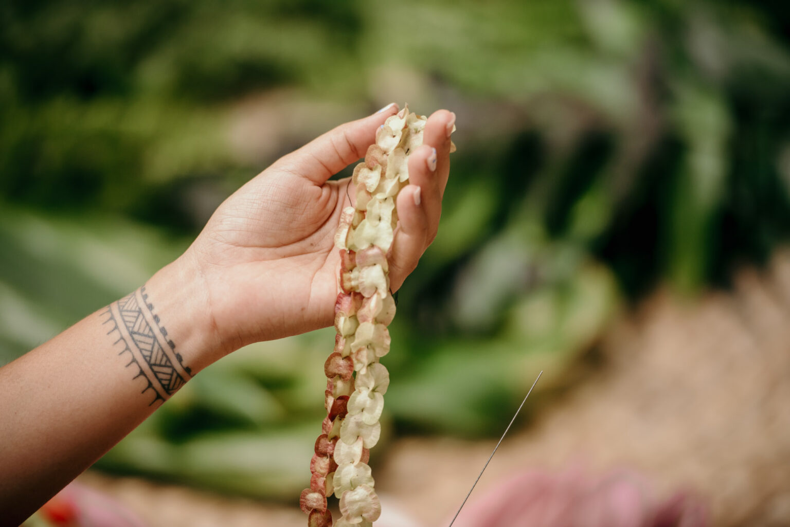 Photo Gallery: The Hands and Hearts of Lei Makers - National Tropical ...